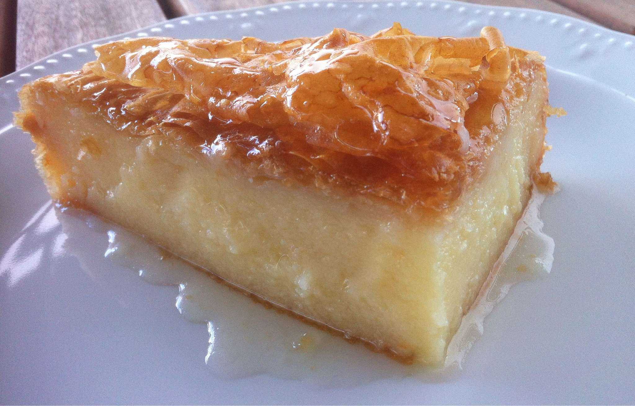 Traditional Greek Galaktoboureko recipe (Greek Custard Pie with Syrup ...