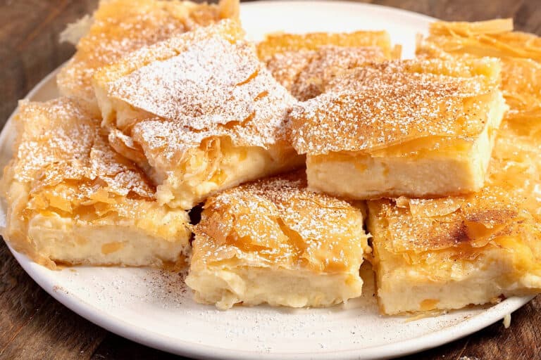 Greek Bougatsa recipe (Custard Pie with Phyllo and ground Cinnamon ...