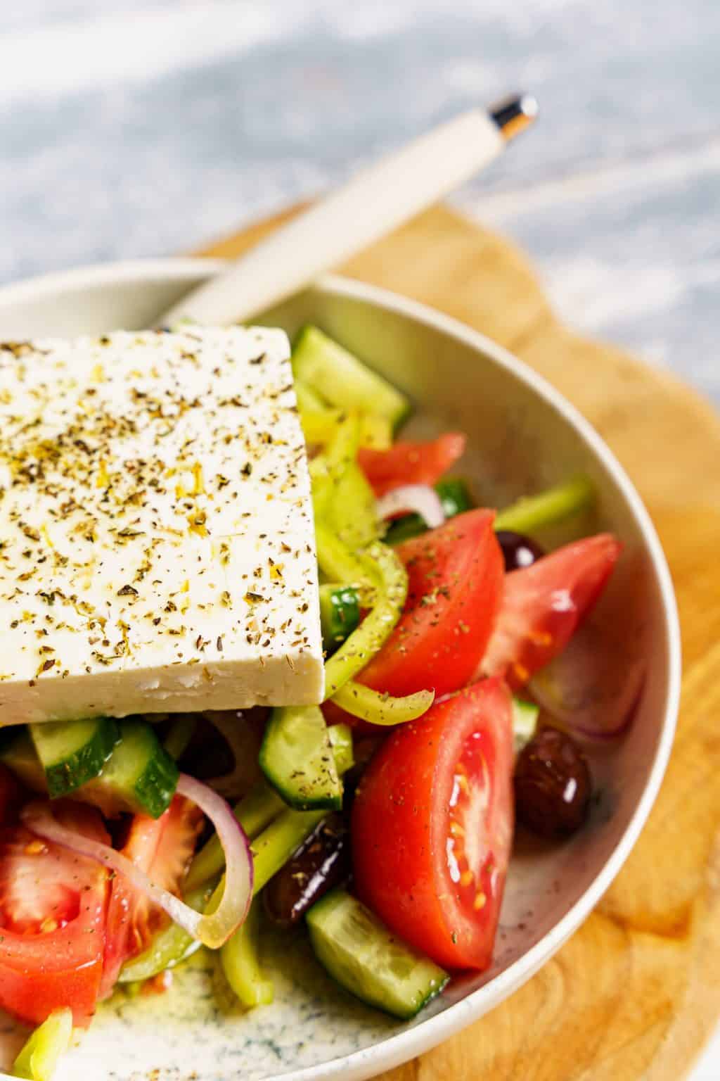 Traditional Greek Salad recipe (Horiatiki / Xoriatiki) - My Greek Dish