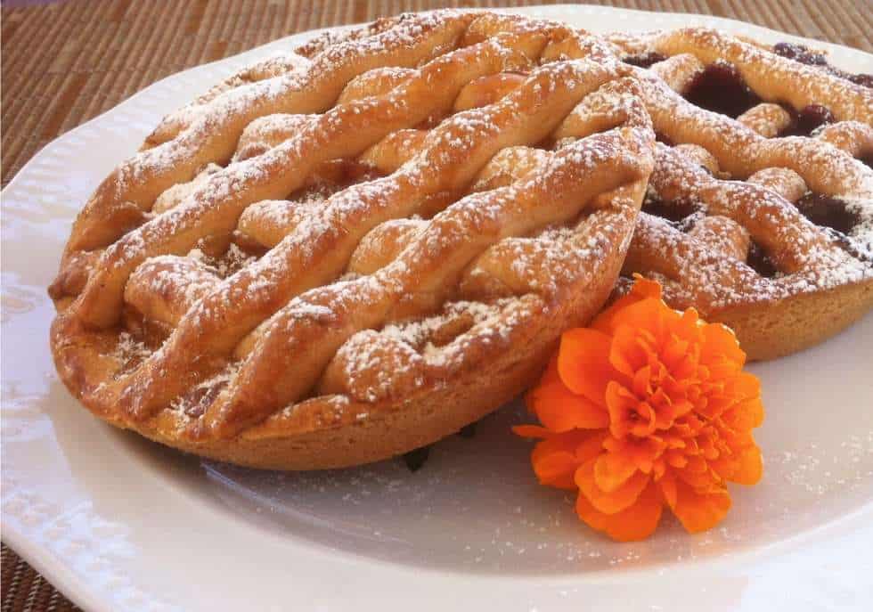 Greek Jam Tart Recipe (Pasta Flora) - My Greek Dish