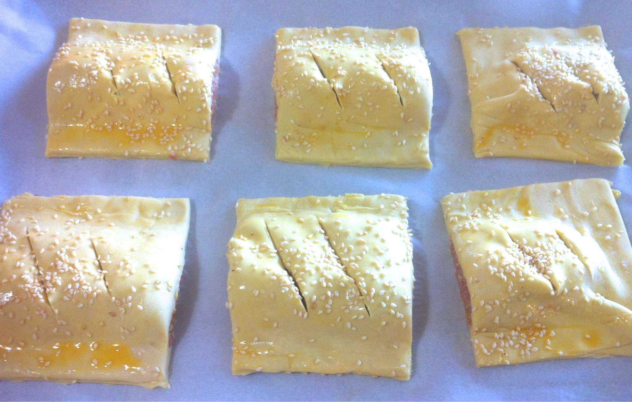 Puff Pastry Parcels recipe stuffed with Caramelised Apples and Pork ...