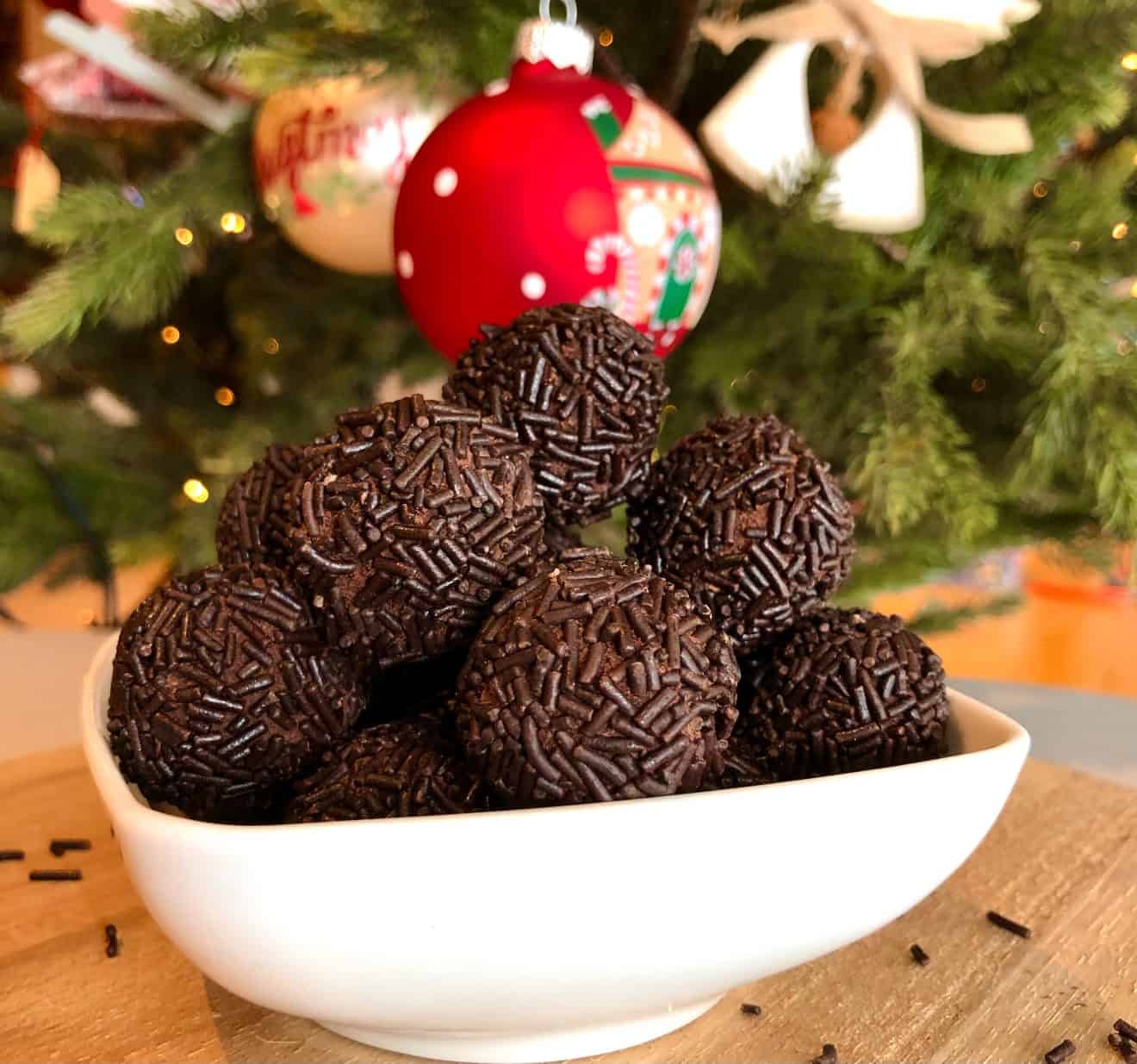 Walnut and biscuit Chocolate Truffles (Troufakia) - My Greek Dish