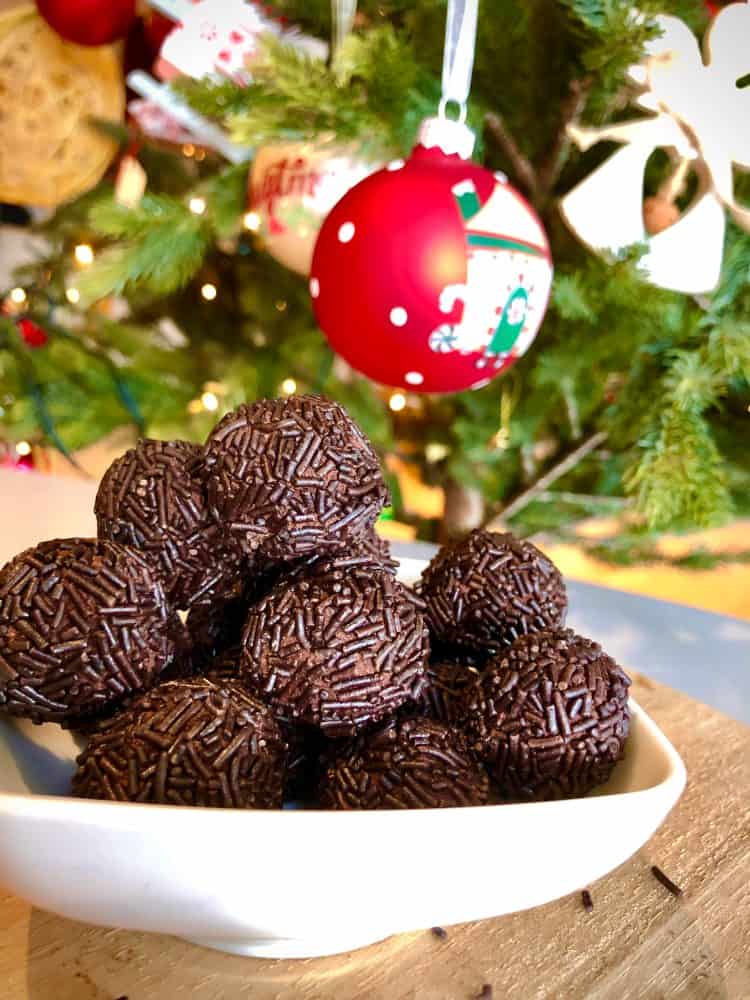 Walnut and biscuit Chocolate Truffles (Troufakia) - My Greek Dish