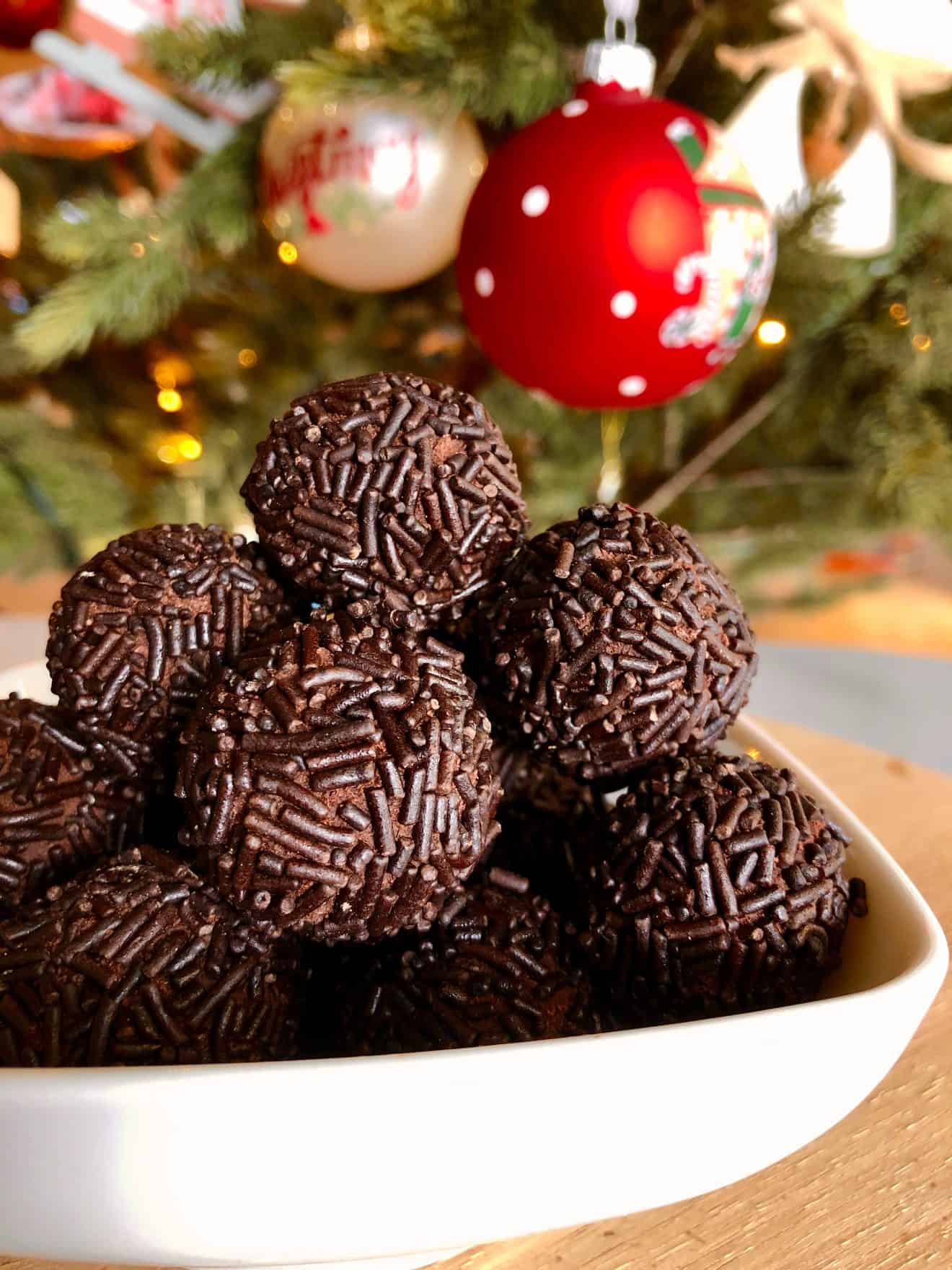 Walnut and biscuit Chocolate Truffles (Troufakia) - My Greek Dish