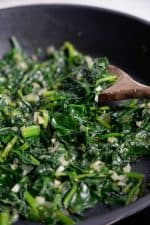 Mini Spanakopita Triangles Recipe (Spanakopitakia / Greek spinach ...