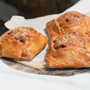 Traditional Cypriot Flaouna Recipe (Flaounes) - My Greek Dish