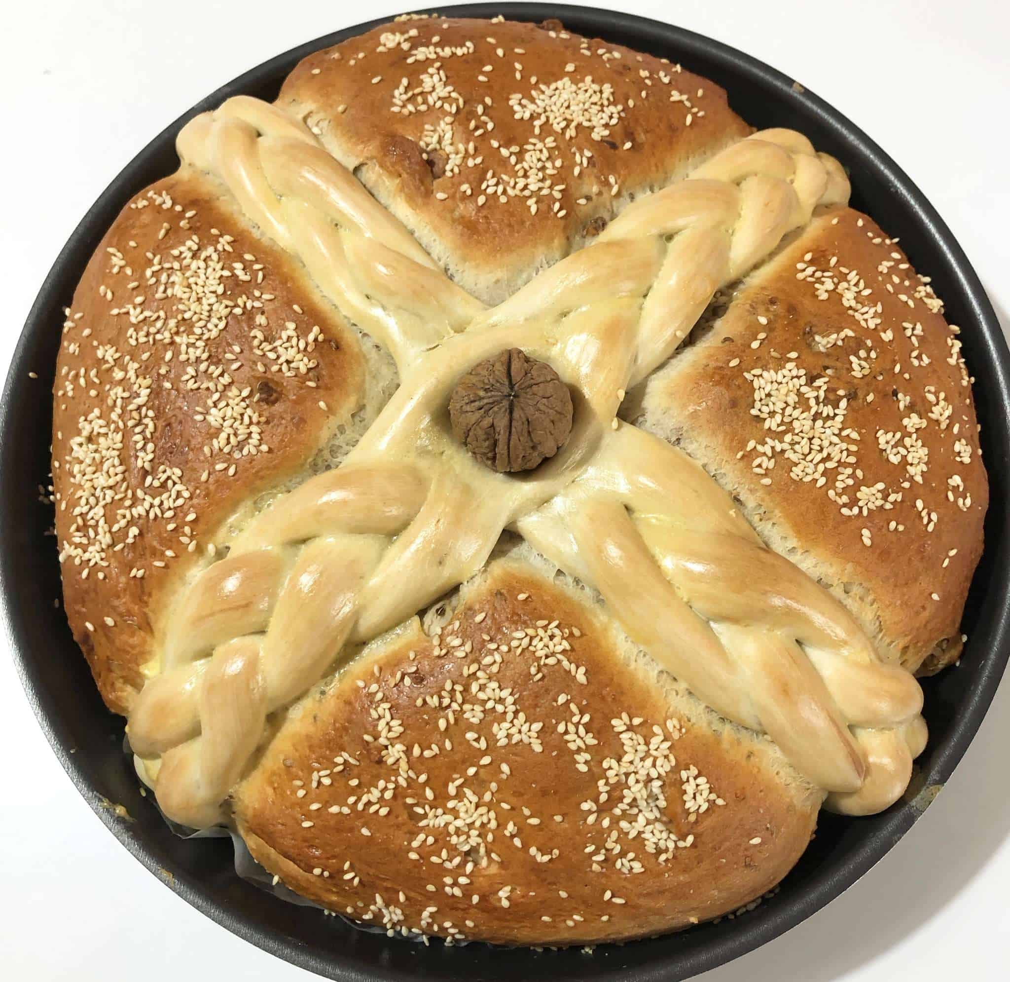 Christopsomo recipe (Greek Christmas Bread with Walnuts) - My Greek Dish
