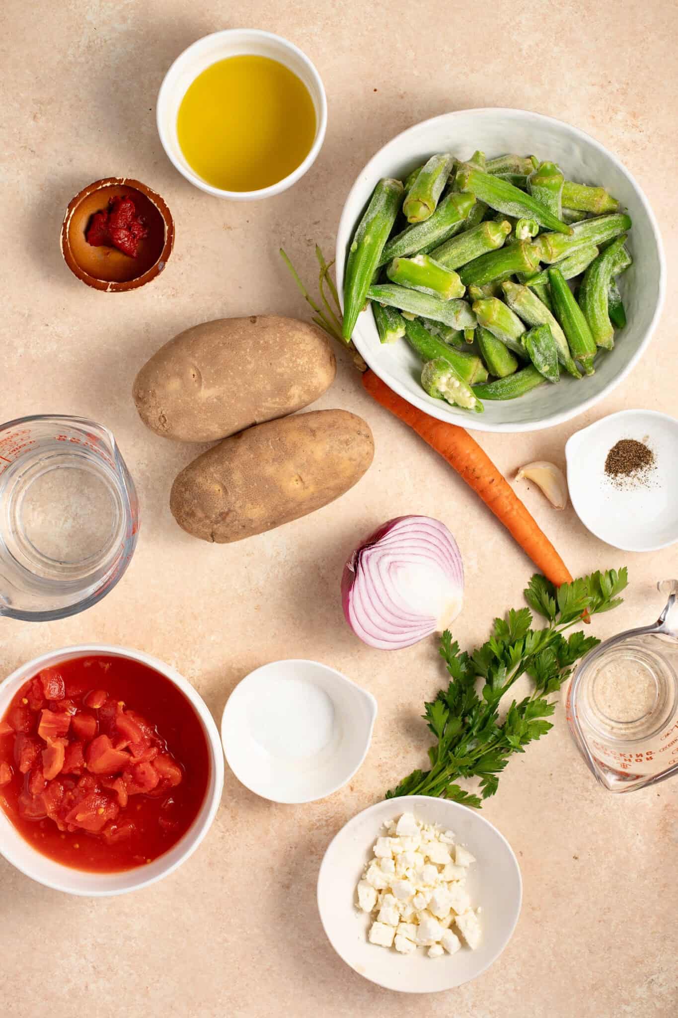 Greek Okra stew recipe with Tomatoes (Bamies Laderes) - My Greek Dish