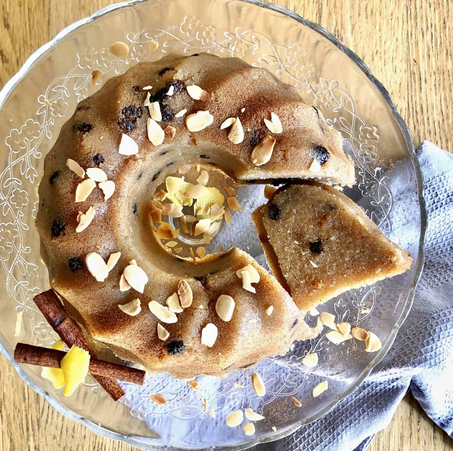 Greek Halva recipe (Semolina Pudding with Raisins) - My Greek Dish