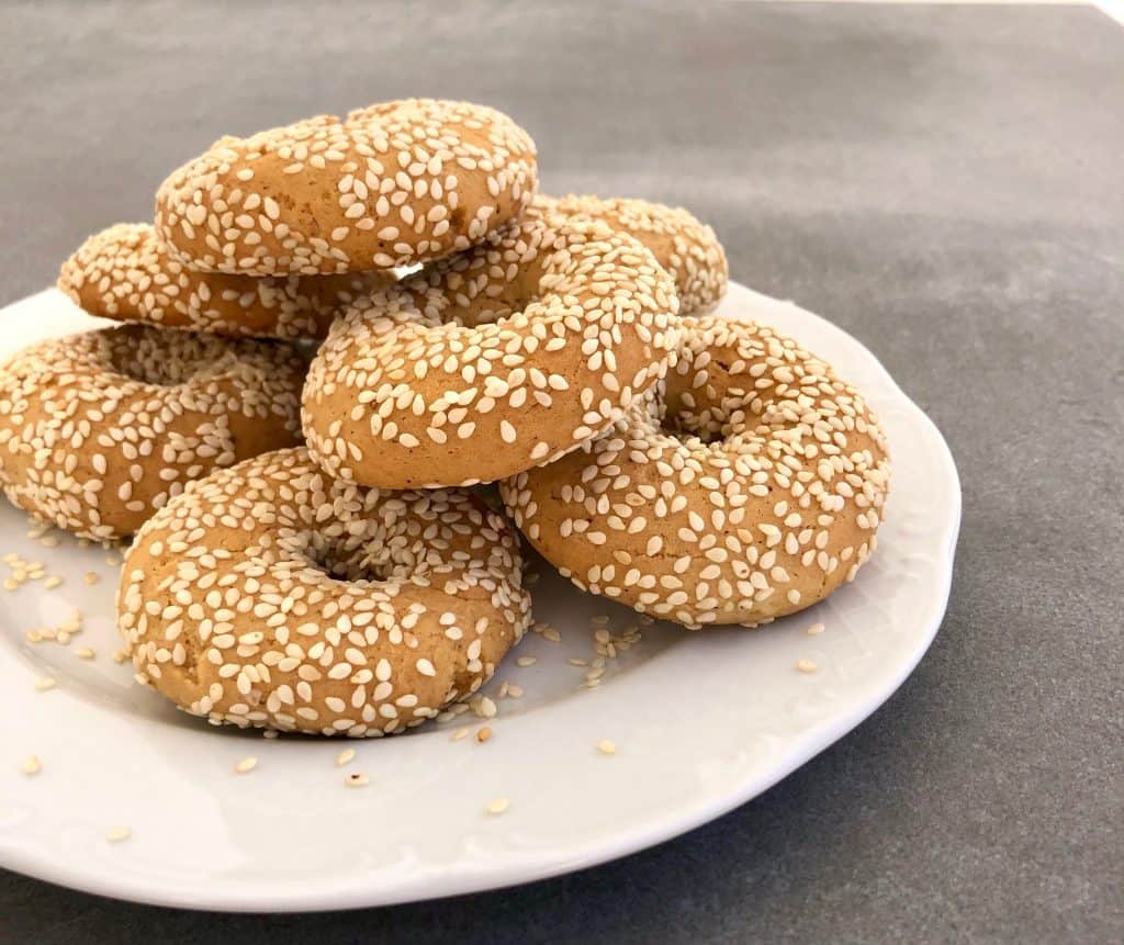 Greek Moustokouloura recipe (Grape must cookies with petimezi) - My ...