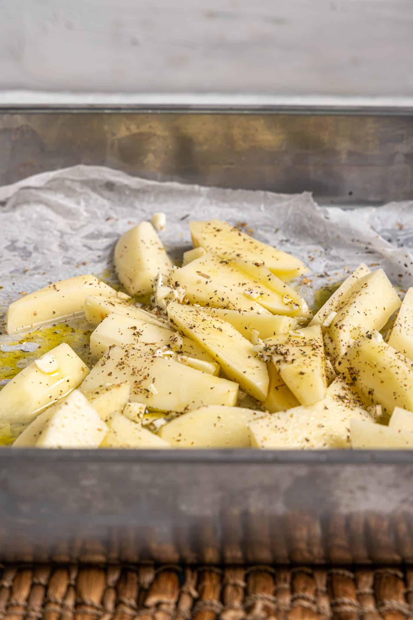 Crispiest Greek Lemon Potatoes Recipe (Patates Lemonates) - My Greek Dish
