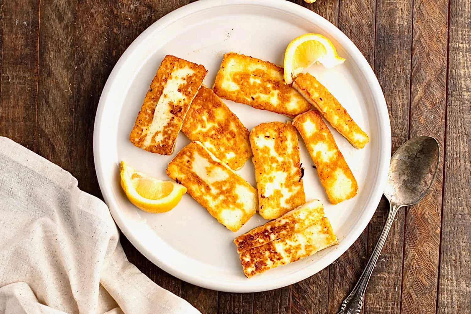 How to cook Halloumi cheese (Pan fried and Grilled Halloumi recipe ...
